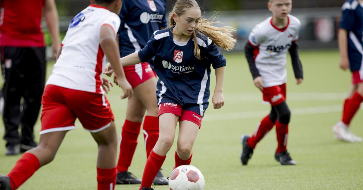 Mixed football in the Netherlands - FIFA Training Centre