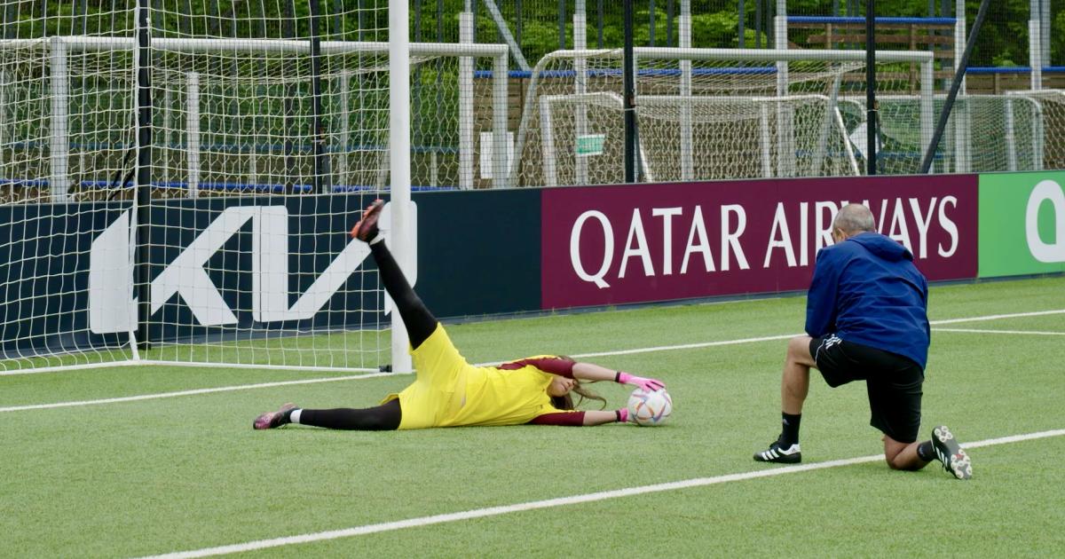 Aprender la estirada ofensiva - FIFA Training Centre