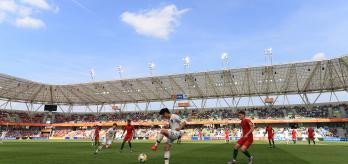 Receiving the ball - FIFA Training Centre