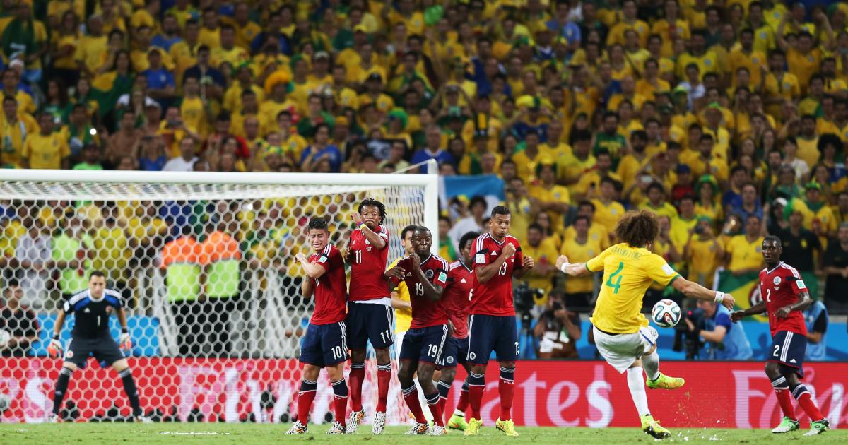 Direct free kicks: Overcoming long distances - FIFA Training Centre