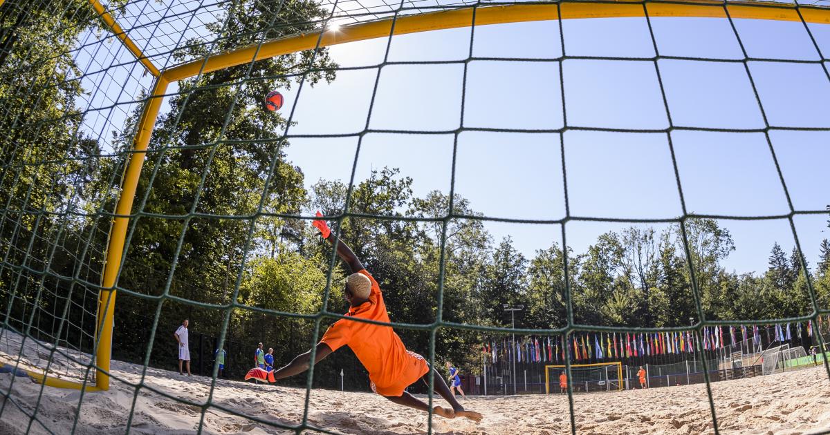 #18 Dropping back - FIFA Training Centre