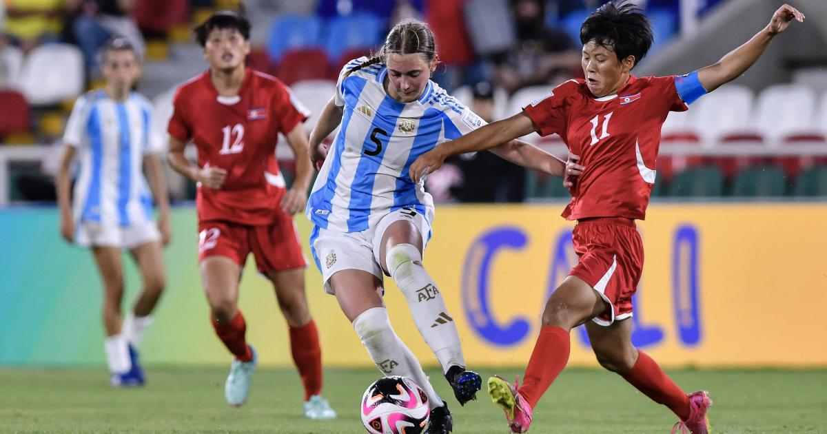 Korea DPR: Changing tempo and loading the penalty area - FIFA Training ...