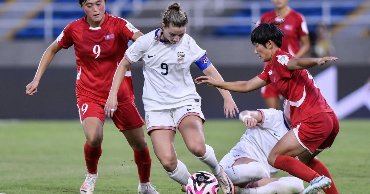 Under pressure: Receiving between the lines and progressing play - FIFA ...